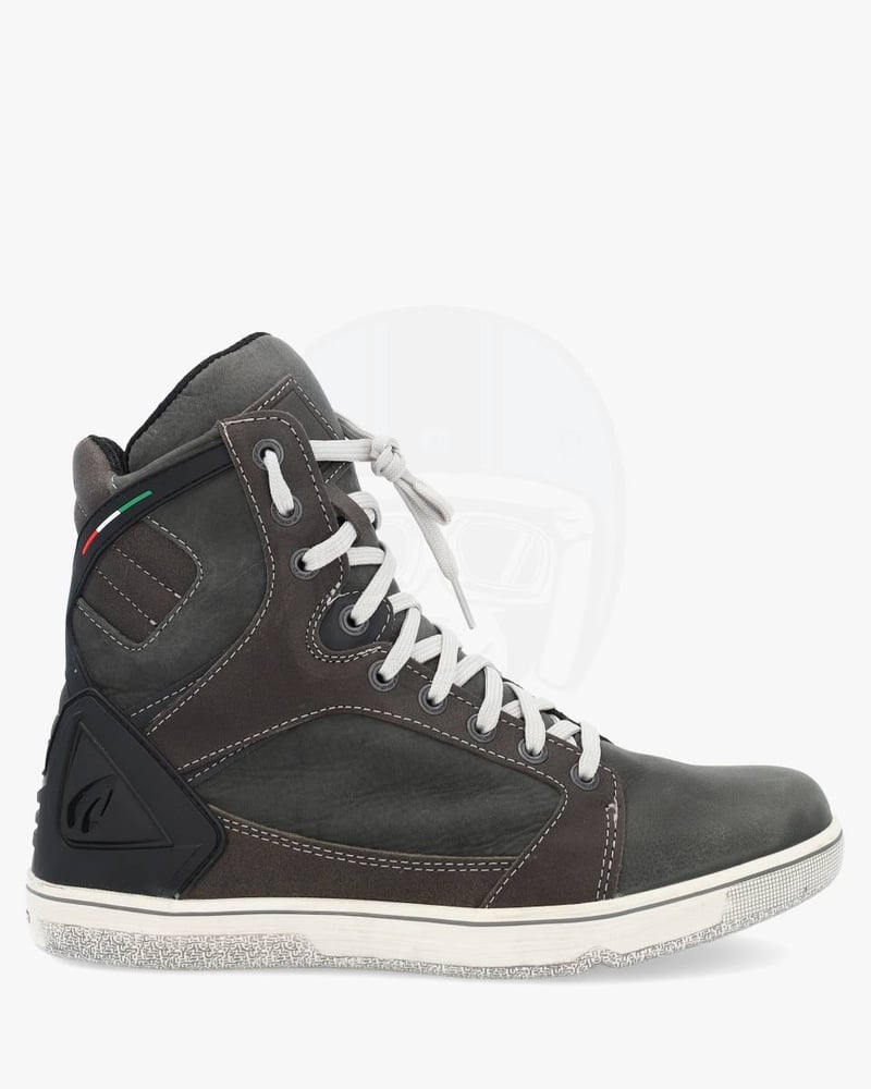 Forma Hyper Grey - Worldwide Shipping!